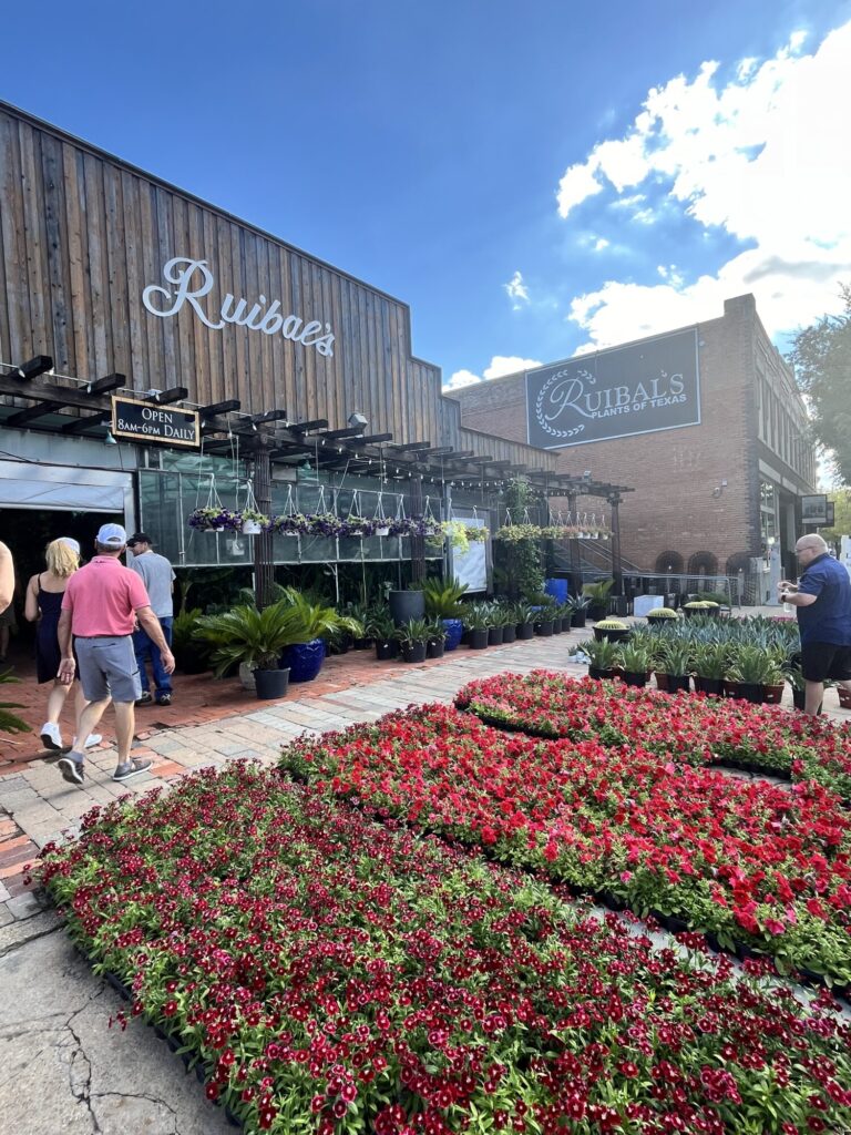 Signage - Lawn & Garden Retailer