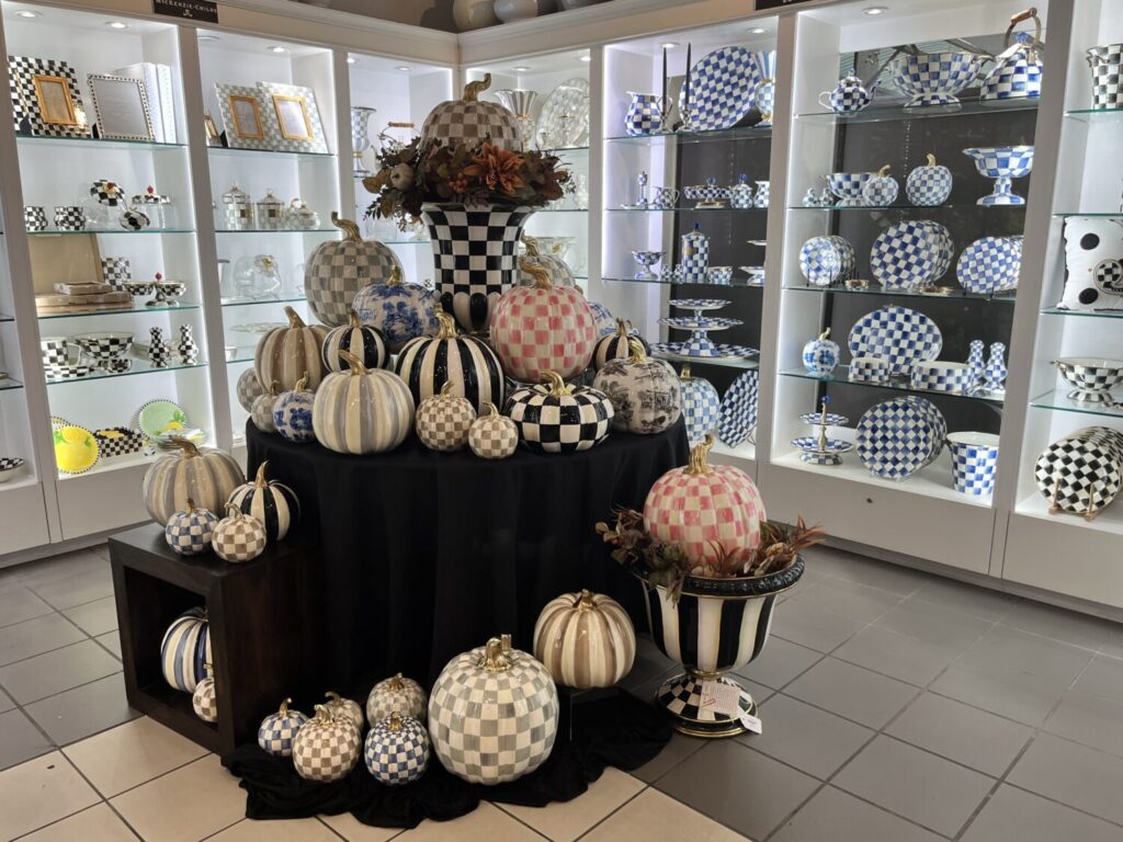 Merchandising - Lawn & Garden Retailer