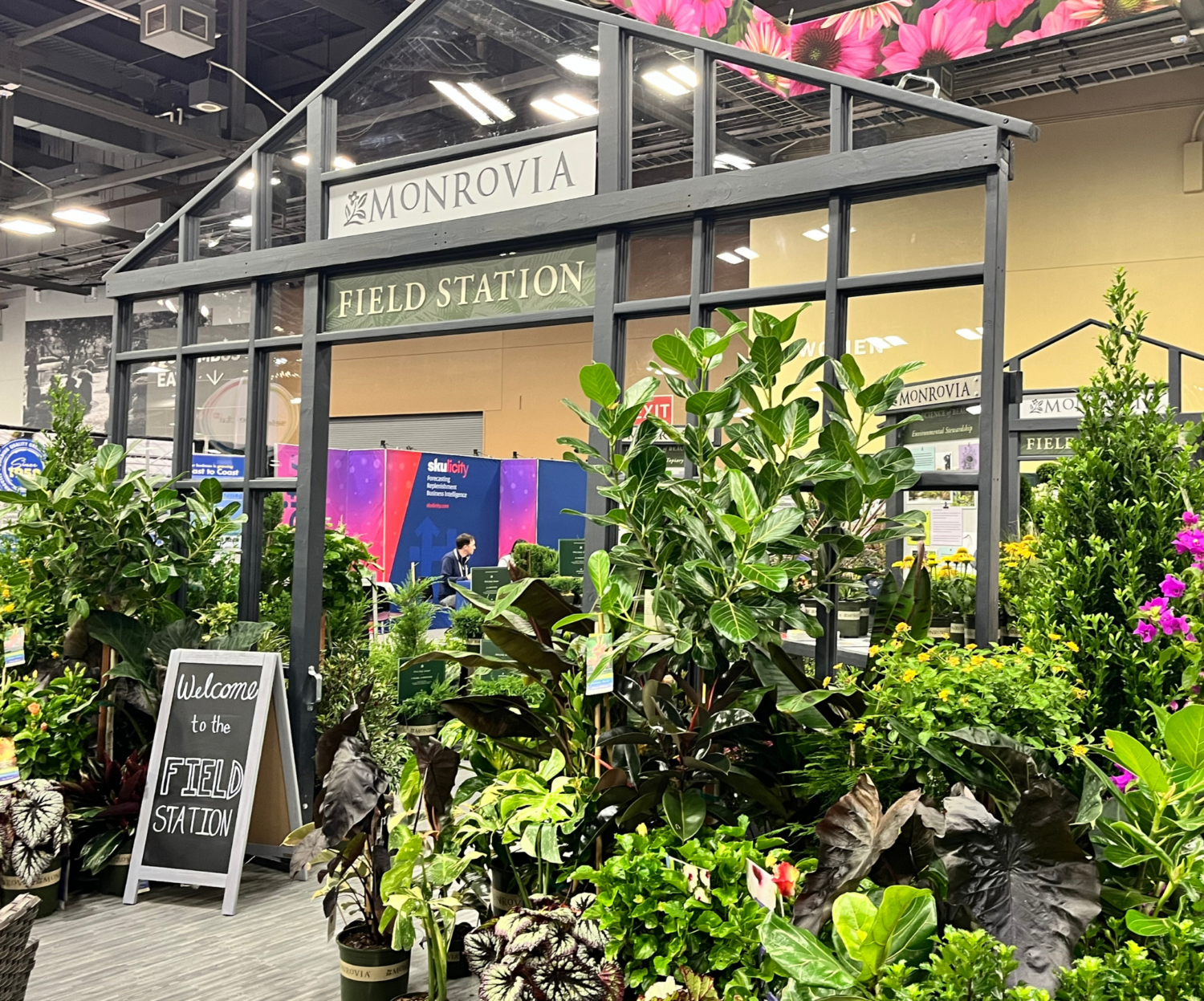 Cultivate24 recap Merchandising and display inspiration - Monrovia ...